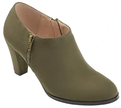 The most flattering shoes for big feet: 6 expert style tips - Pretty ...